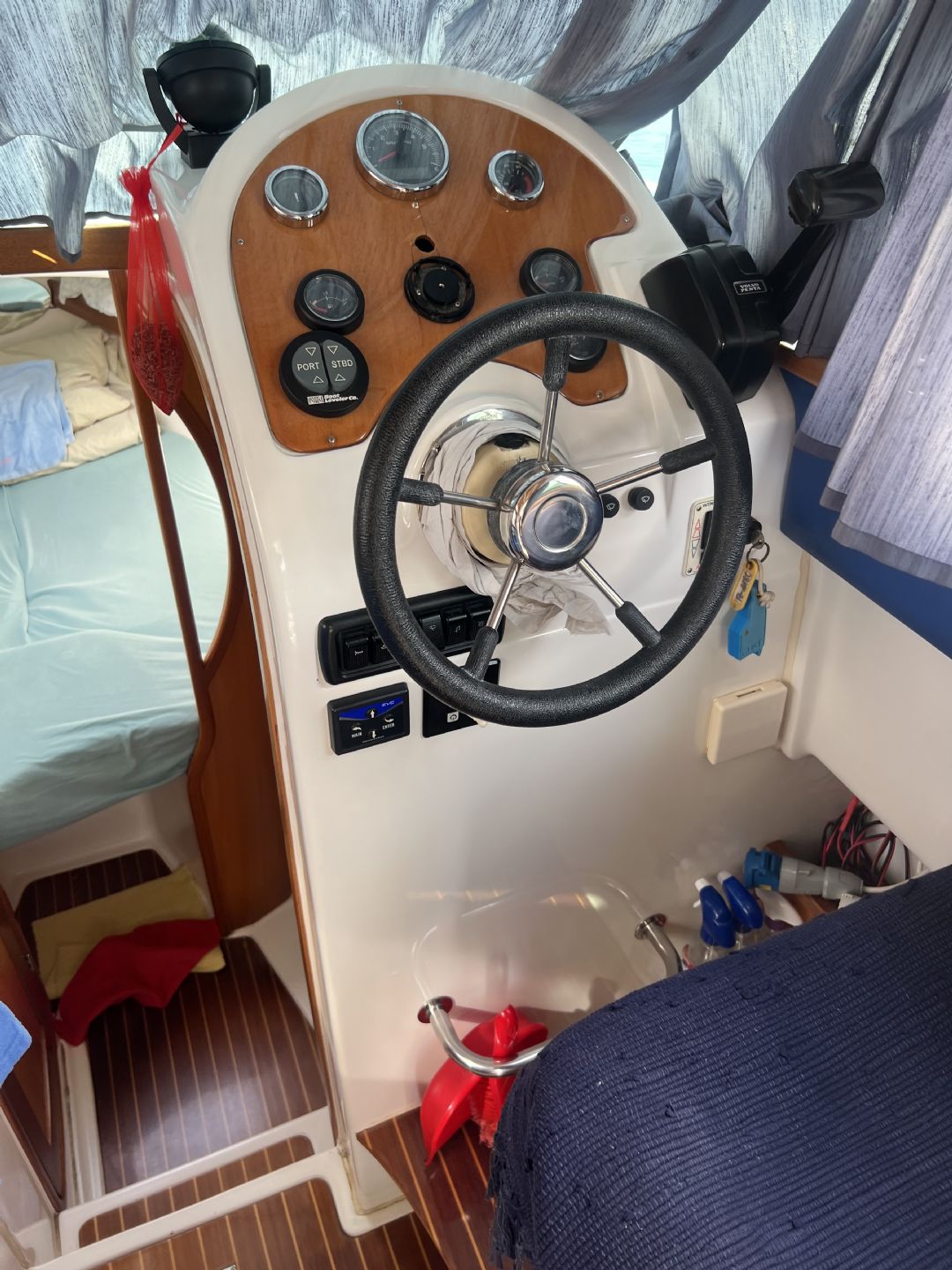 Adria Event 850 - 2005 - for sale: 51000.-EUR