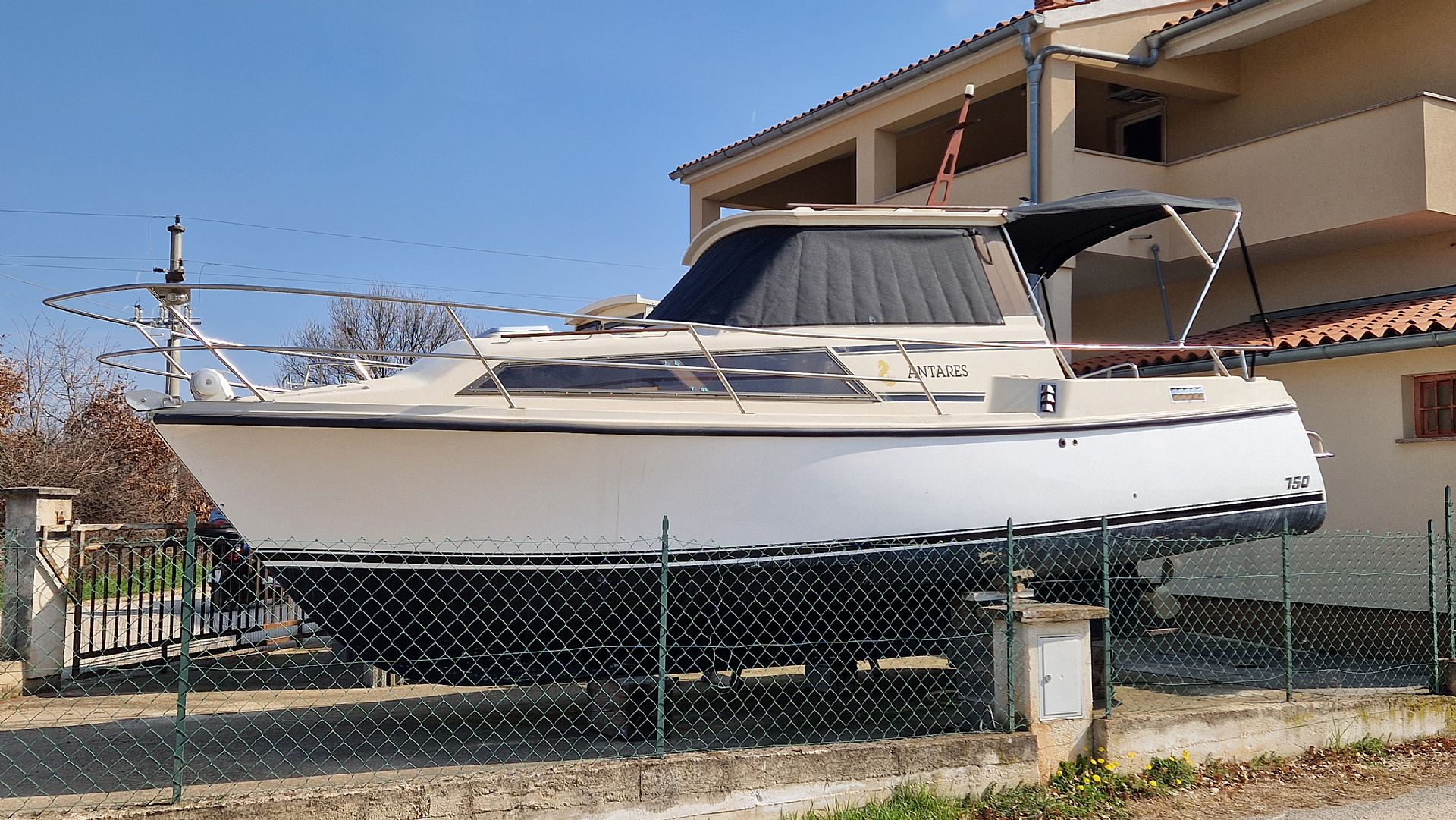 Beneteau Antares 7.50